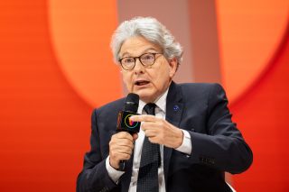 Facebook Reveals Statistics On How People Laugh Online | Fortune