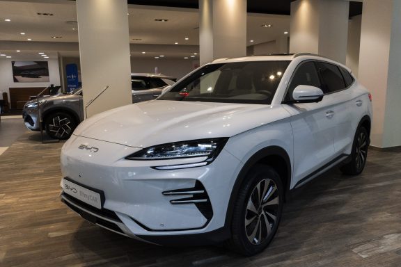 BYD to build $1 billion plant in Turkey, boosting Chinese EV maker's ...