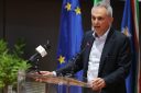 Luca Maestri to step down as Apple CFO after a decade of huge growth at ...
