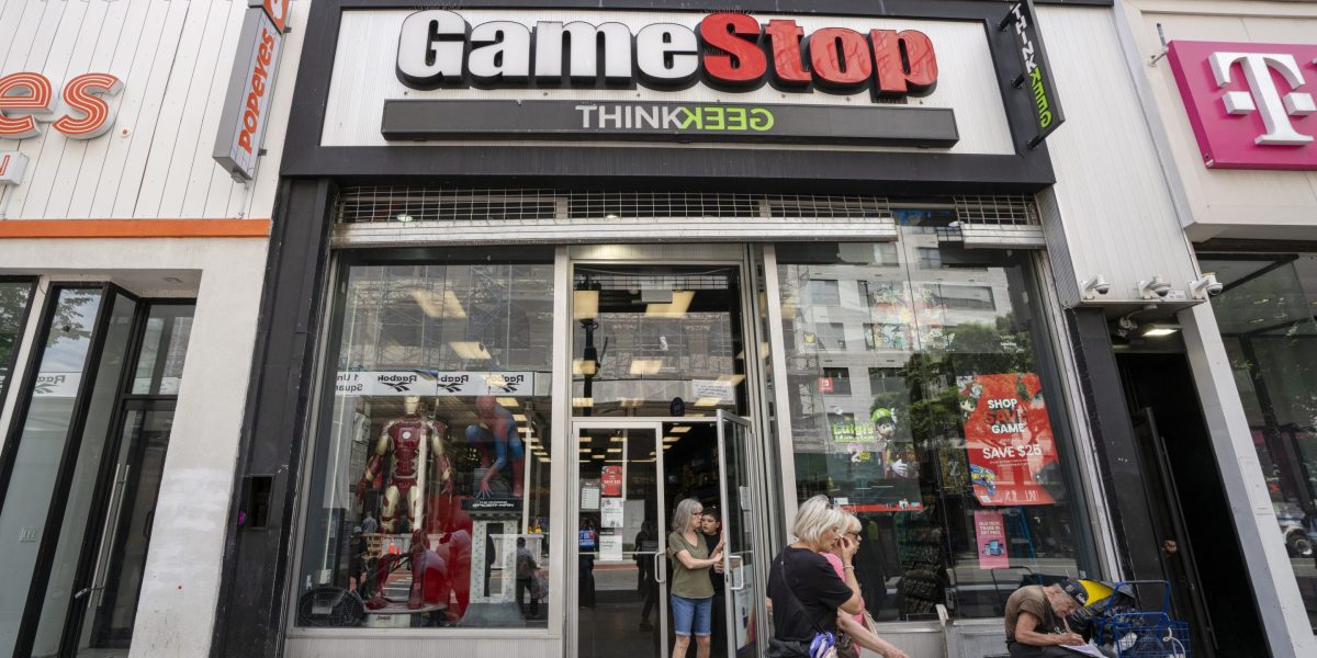 GameStop launches classic gaming stores | Fortune