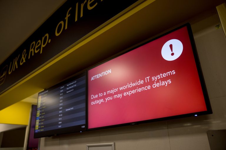 CrowdStrike outage will cost Fortune 500 companies $5.4 billion in ...