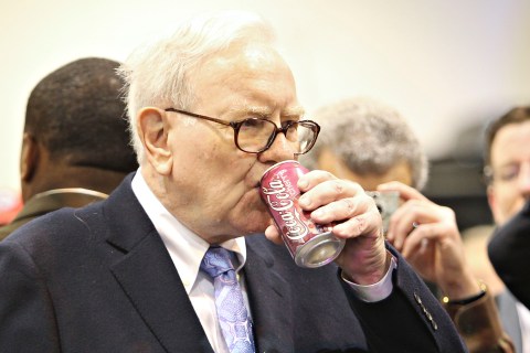 Warren Buffett turns 94 on a diet of Coca-Cola, McDonald's and Dairy ...