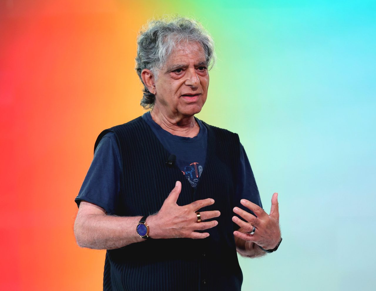 Deepak Chopra launched an AI digital twin that gives his advice on ...