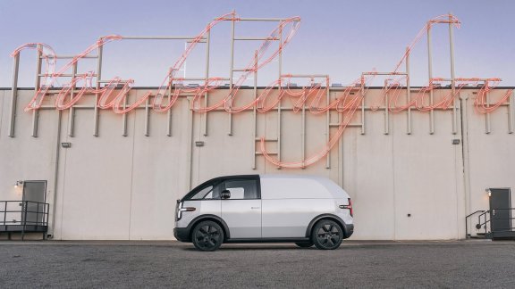 Canoo tested its electric delivery vans for Walmart without airbags ...