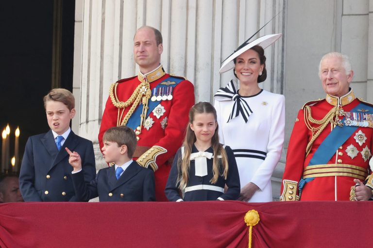 Aviva CEO Amanda Blanc announces that white male new hires must be ...