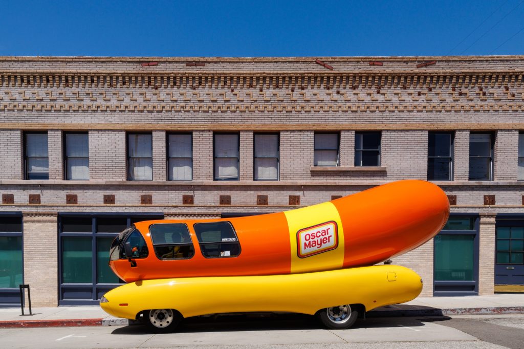 Oscar Mayer opens search for Wienermobile drivers | Fortune