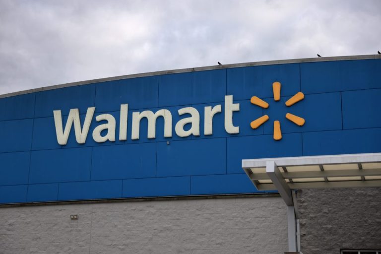 Walmart is getting its first logo 'refresh' in 17 years—and its ...