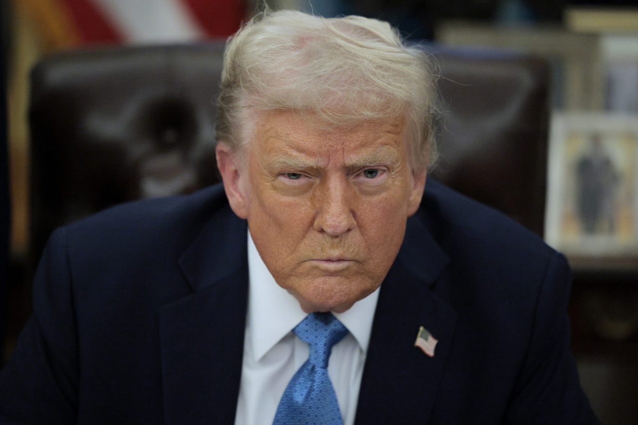 Federal workers must decide today whether they will take Trump’s ...