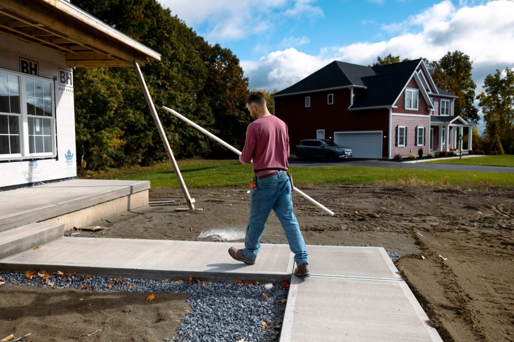 Builders say Trump tariffs will add $7,500 to $10,000 to the cost of ...