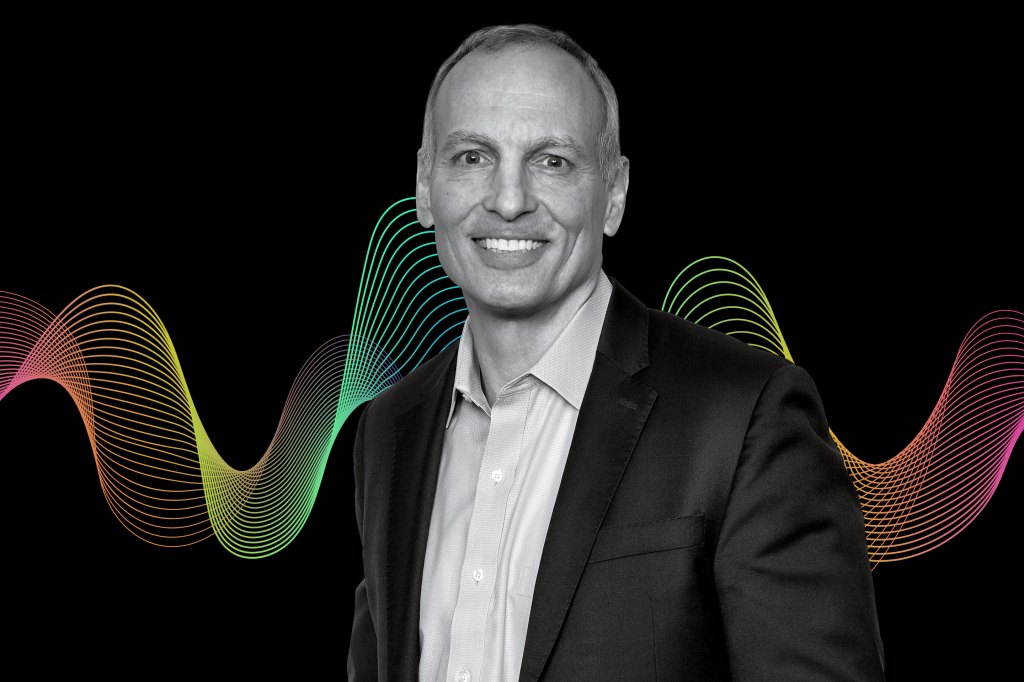 Booking Holdings CEO Glenn Fogel wants to use AI to make it "easier for ...