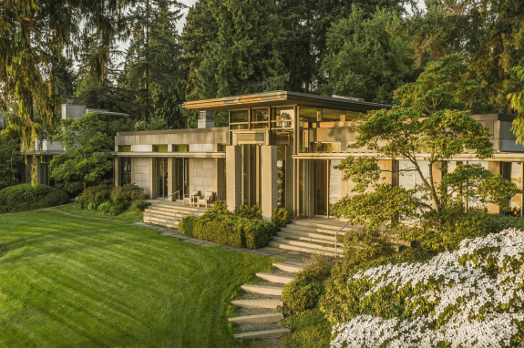 Jeff Bezos sold his Seattle mansion for record-breaking $63 million ...