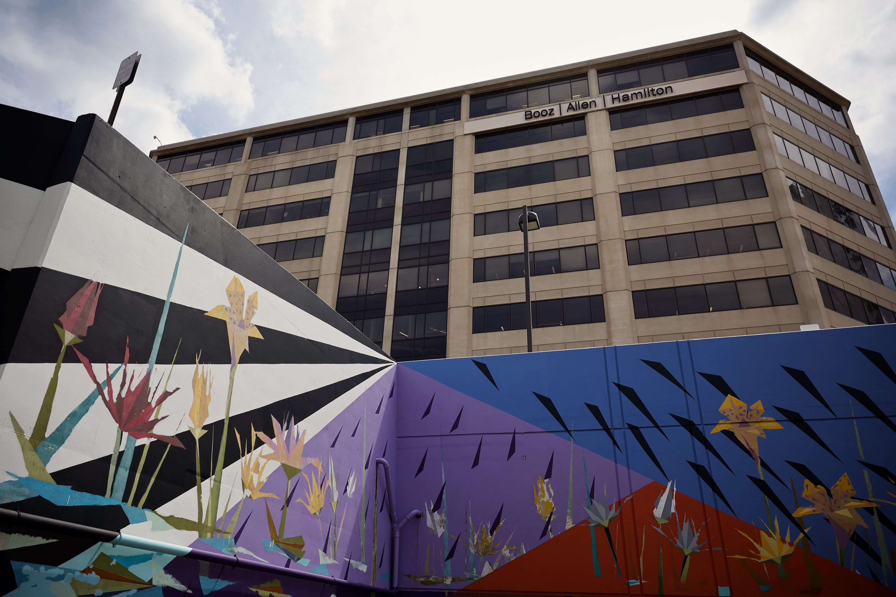 Booz Allen Hamilton Holding (BAH): Company Profile, Stock Price, News ...