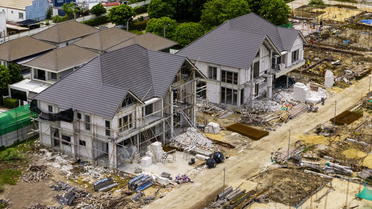 Housing market may soon flash a recession warning | Fortune