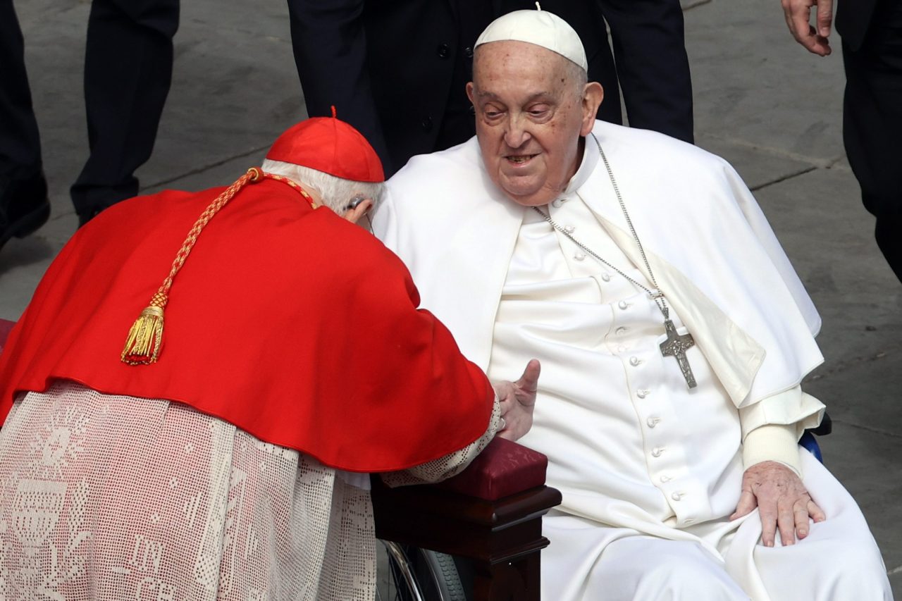 Pope Francis could have been paid as much as the president, but instead ...