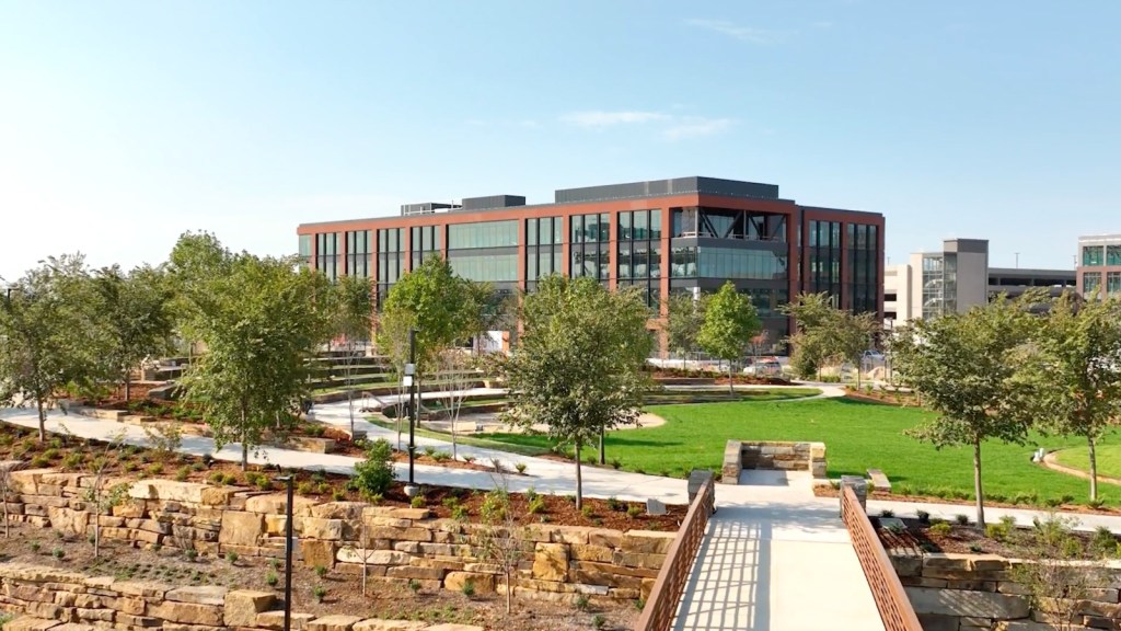 Inside Walmart's massive new headquarters that is making job seekers 3 ...