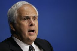 FedEx founder Fred Smith, who revolutionized package delivery, dies at ...