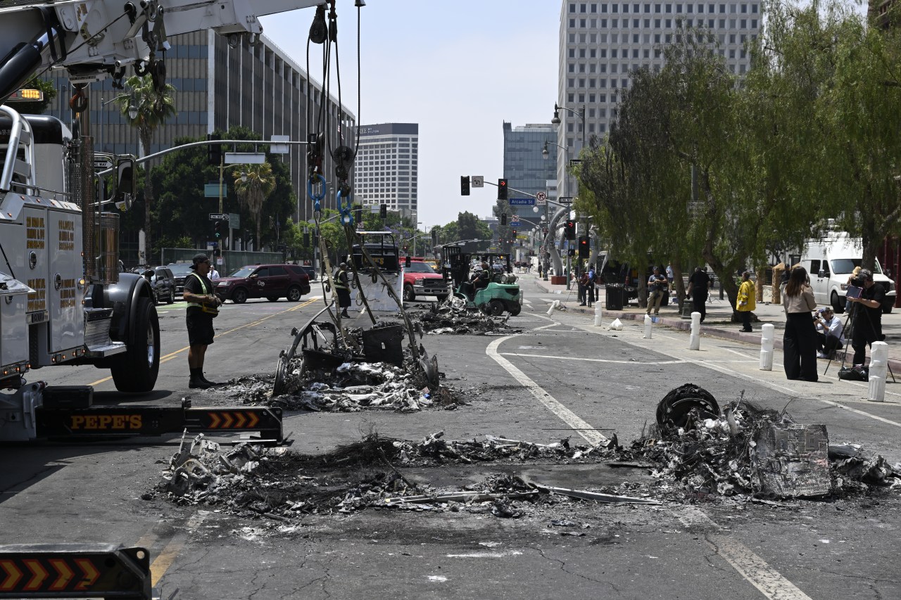 At least 6 Waymo vehicles were vandalized amid anti-ICE protests in Los ...