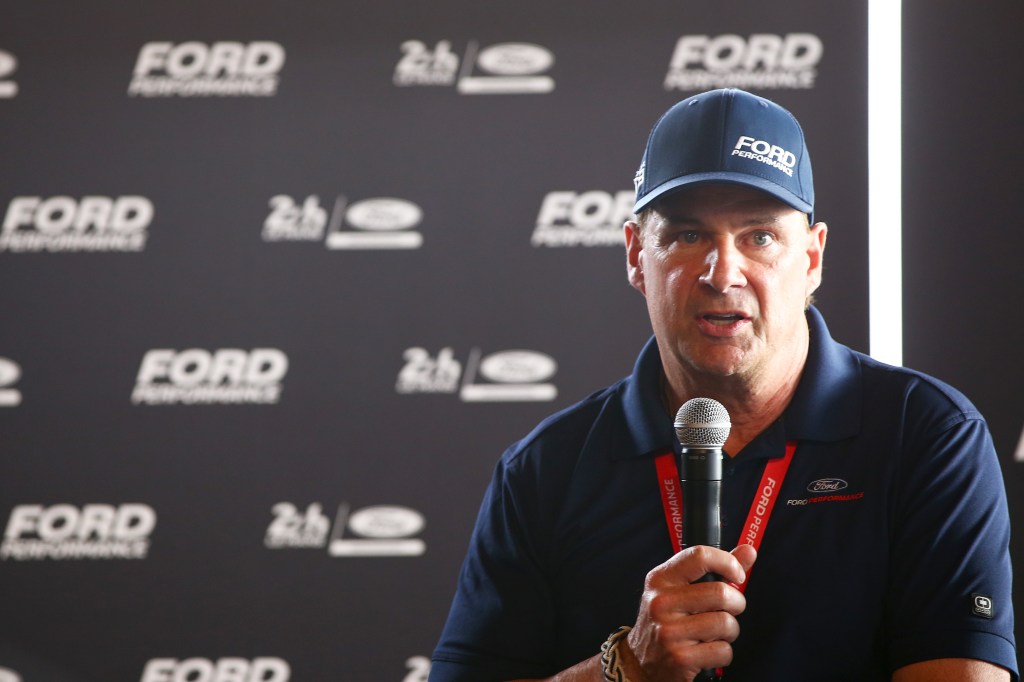 Ford CEO says new technologies like AI are leaving many workers behind ...