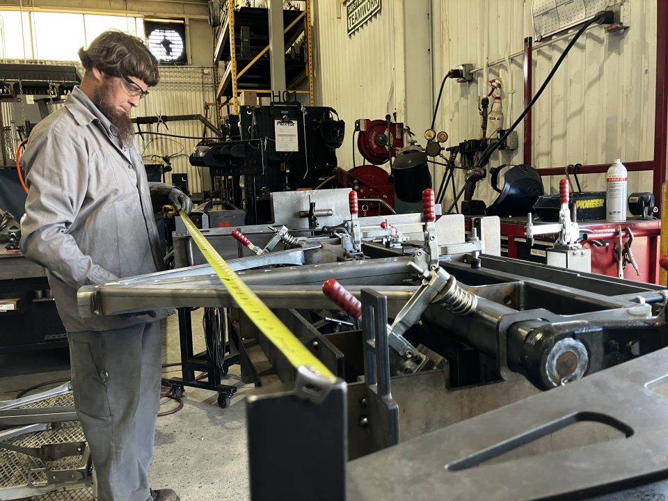 This Amish company embraced robots—then made an even bolder bet | Fortune