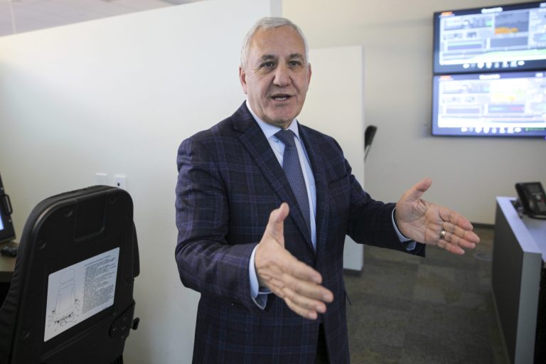 Union Pacific’s CEO started as a teen track worker—now he’s leading an ...