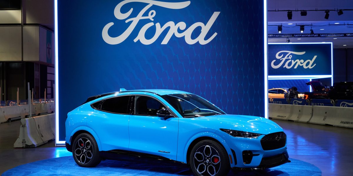 Ford recalls more than 850,000 vehicles | Fortune