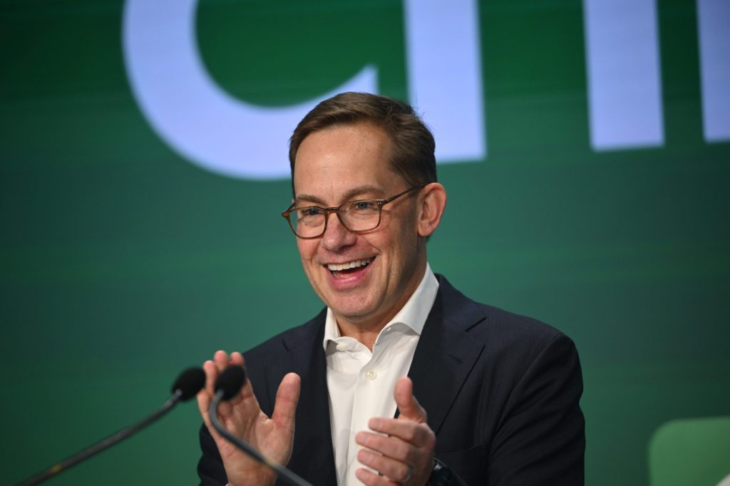 Chime sticky user base base boosts stock price | Fortune