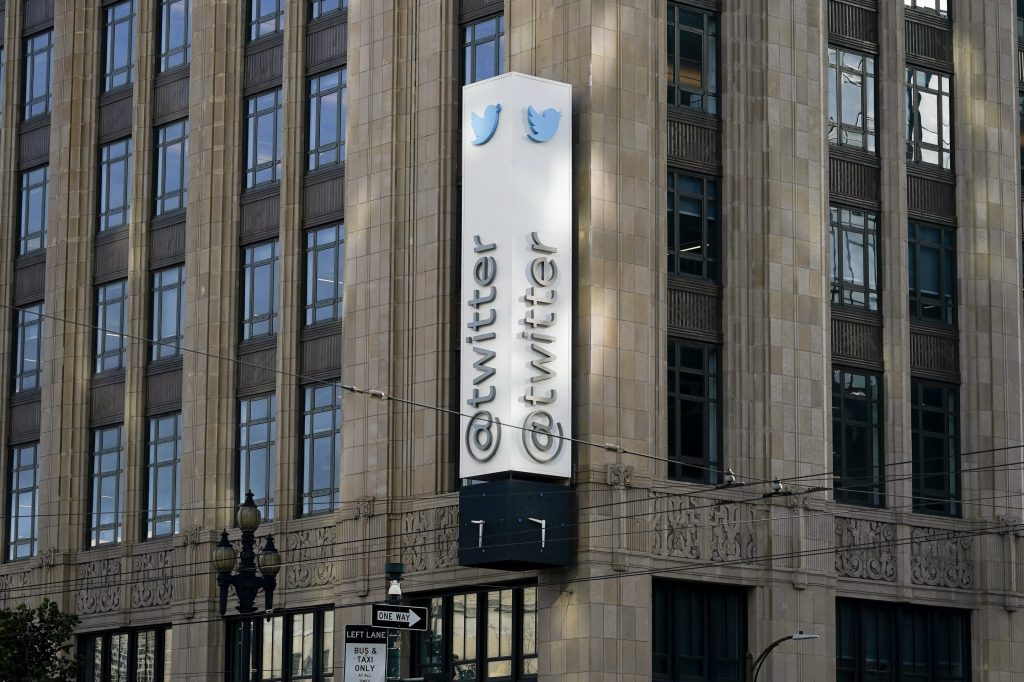Former Twitter employees settle lawsuit where they claimed $500 million ...