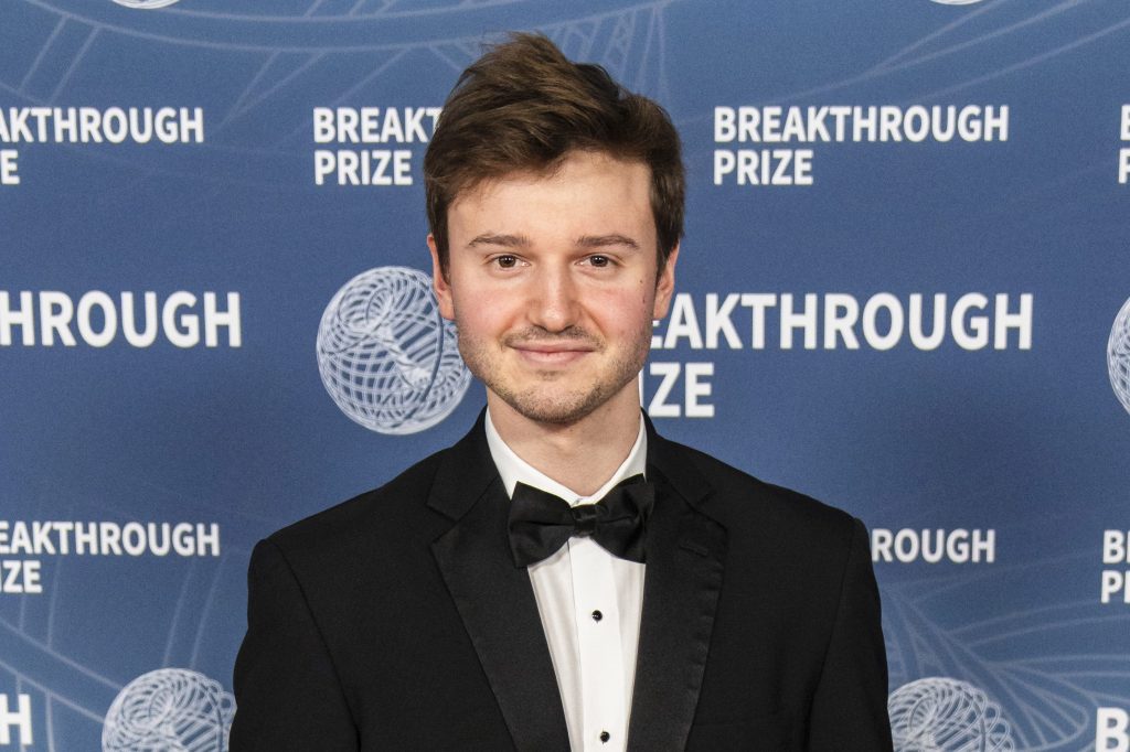 These Gen Z and millennial founders dropped out of college, took ...