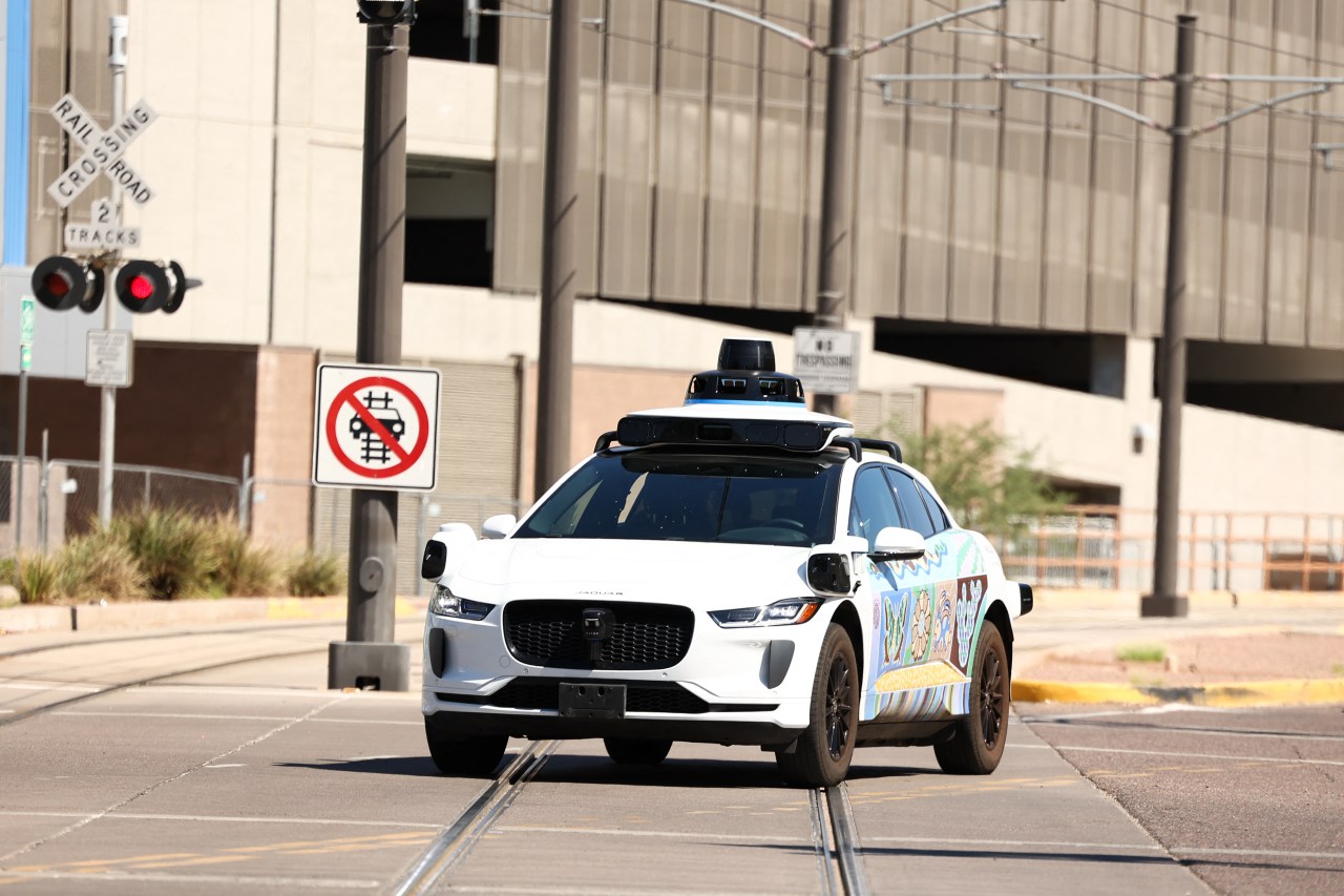Waymo to partner with Lyft for robotaxi debut in Nashville next year ...