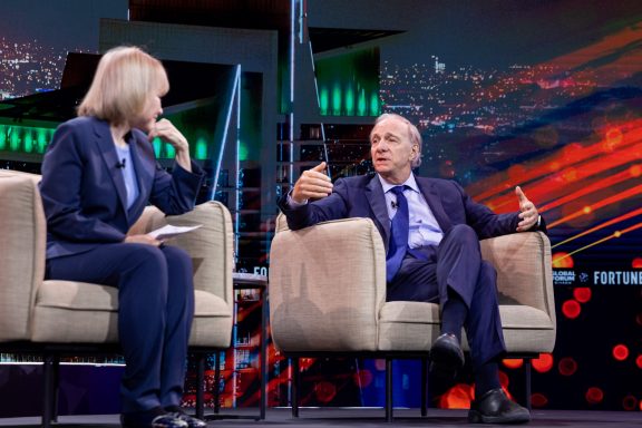 Digital Ray Dalio: AI bot on national debt, AI bubble, and how to be a ...
