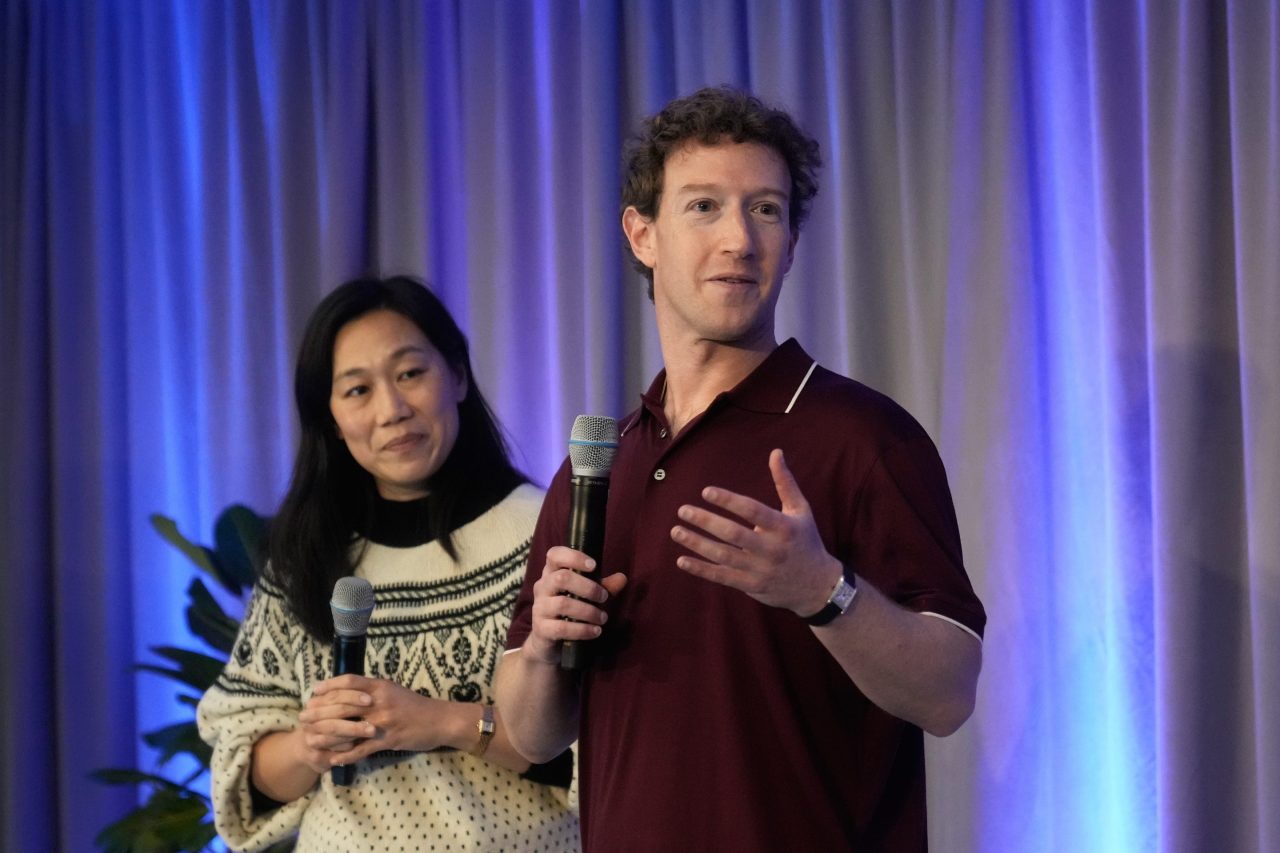 Mark Zuckerberg, Priscilla Chan shift philanthropy focus to how AI can ...