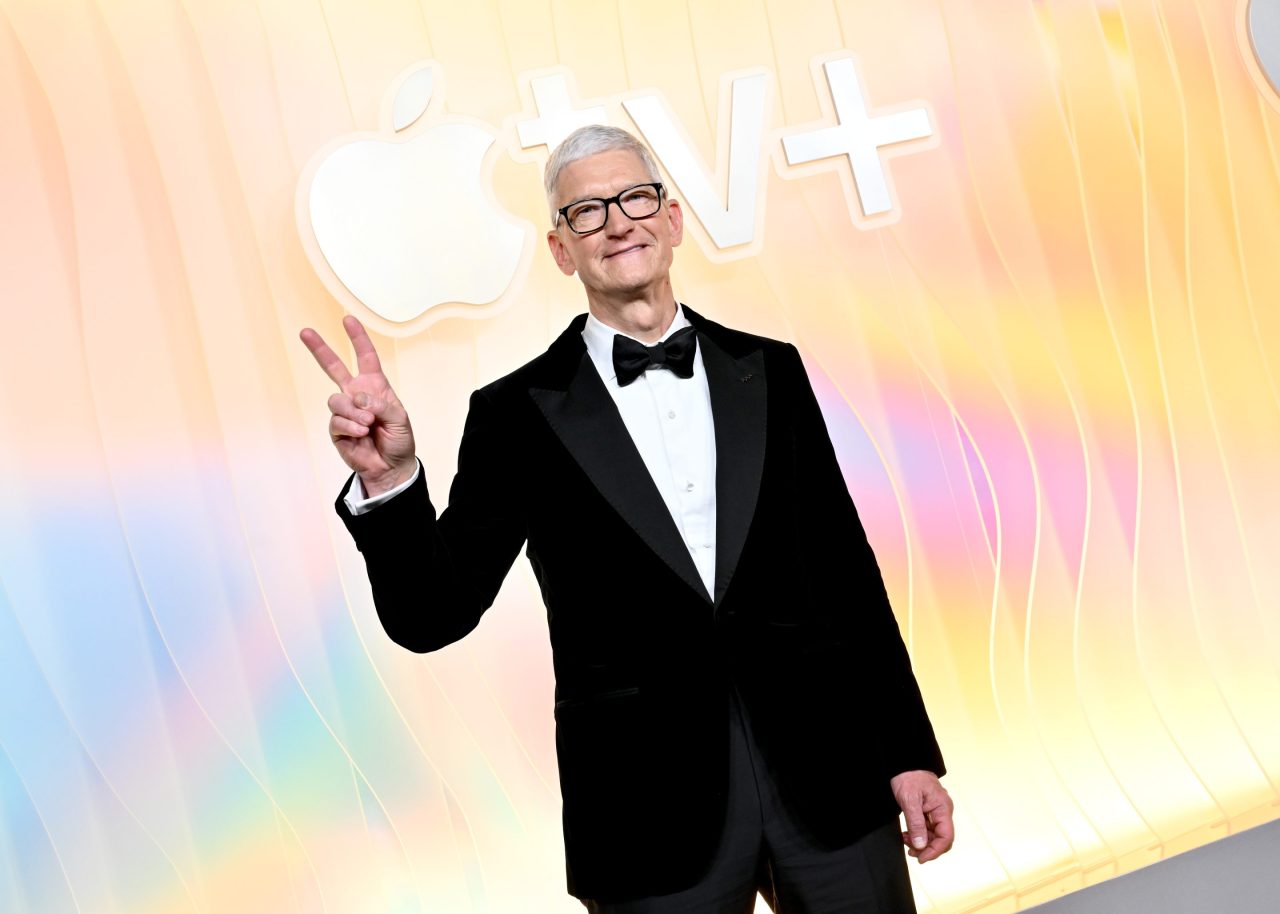Apple is ramping up succession plans for CEO Tim Cook and may tap this ...