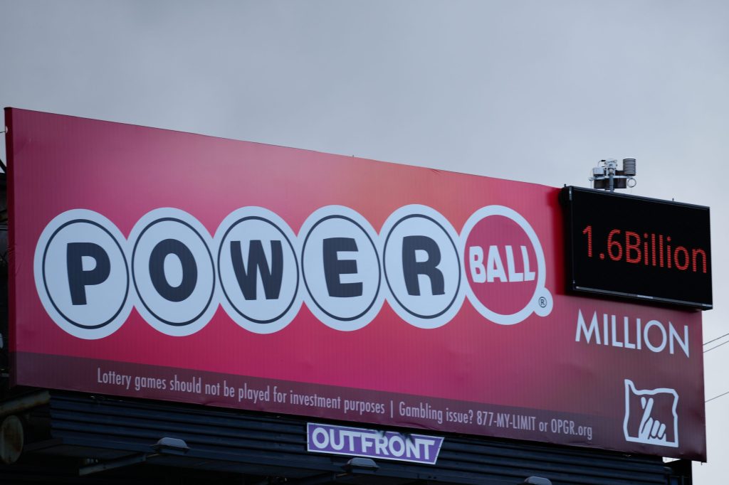 Christmas season brings $1.7 billion Powerball for a lucky winner. It ...