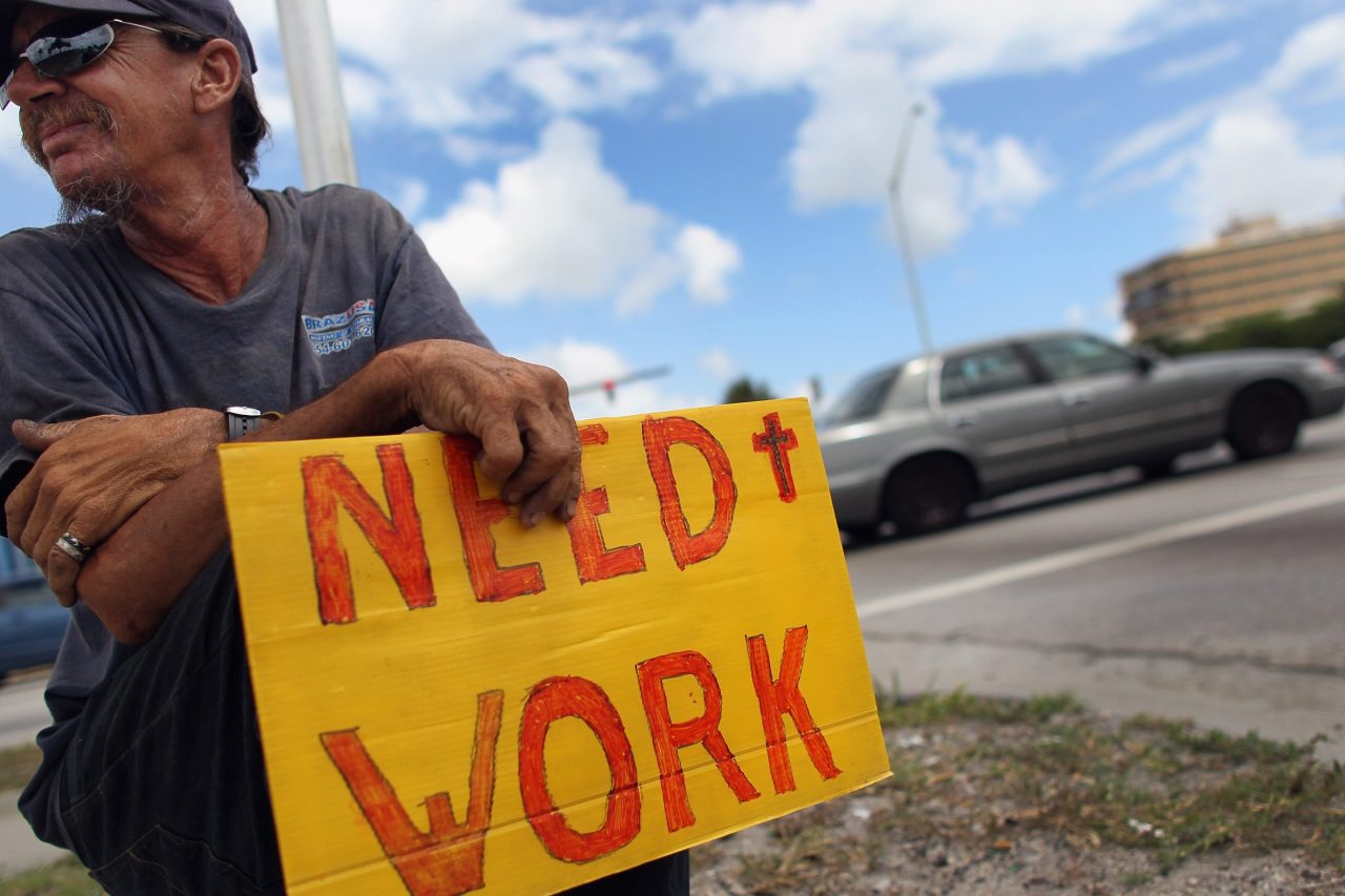 Frozen jobs data shows recession risks getting 'uncomfortably high ...