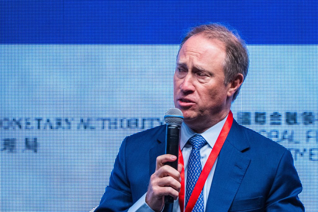 Google Maps, now brought to you with an AI conversational companion ...