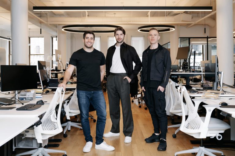 Exclusive: Cursor acquires code review startup Graphite as AI coding ...
