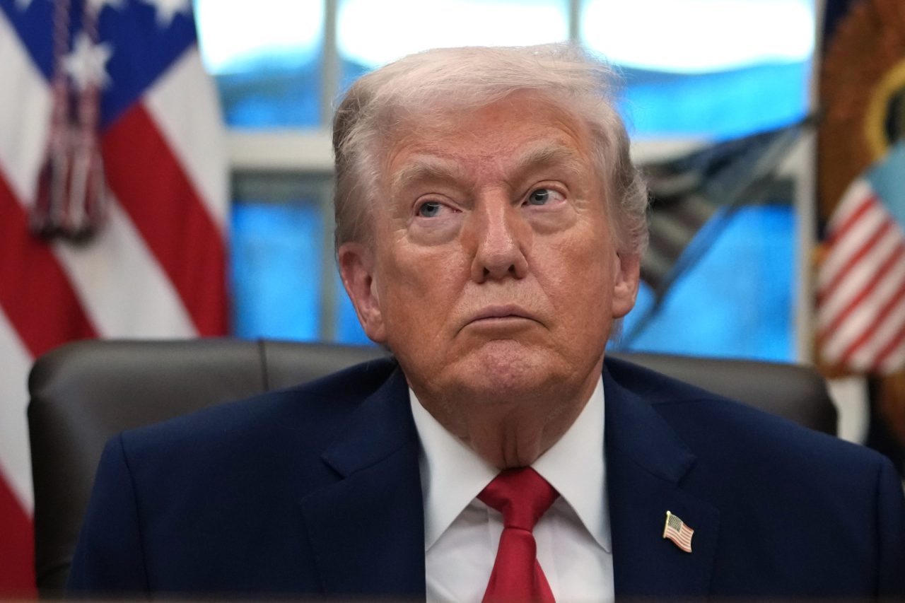 Trump moves to slap tariffs on any countries selling oil to Cuba ...