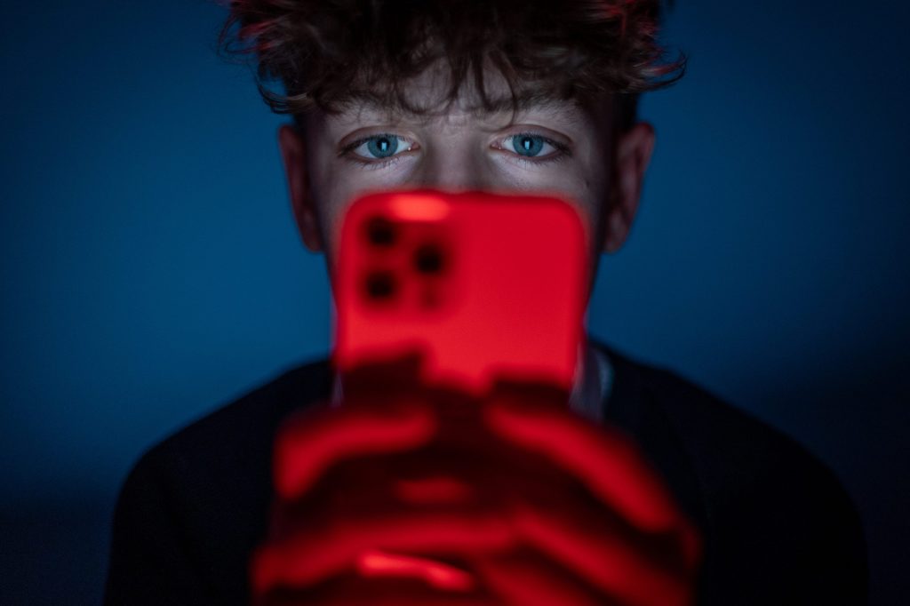 America, meet alienated Gen Z: Harvard survey reveals anxiety, distrust ...