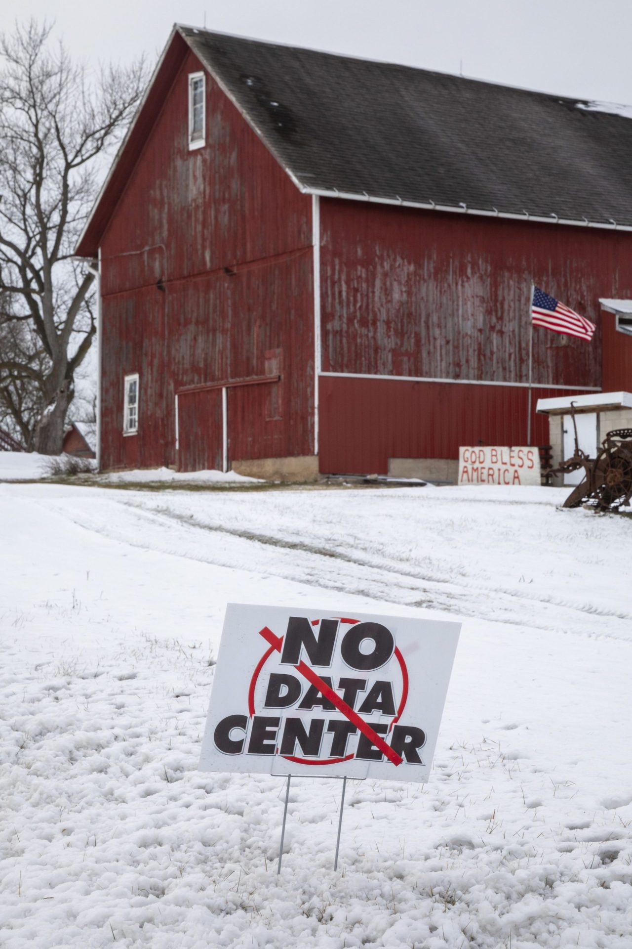 A giant OpenAI-Oracle data center was voted down by a Michigan farm ...