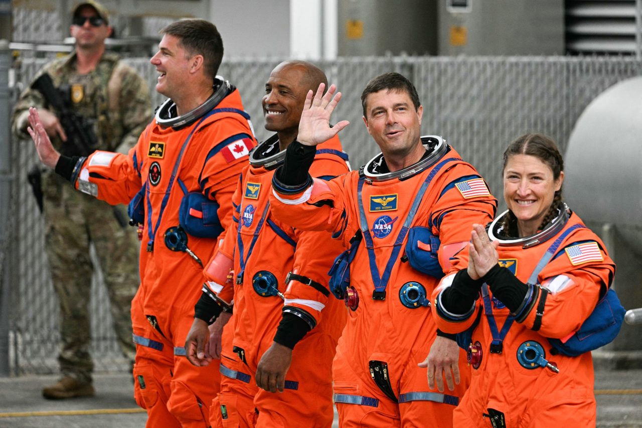 Microsoft is spending billions on AI—but even NASA astronauts can’t ...