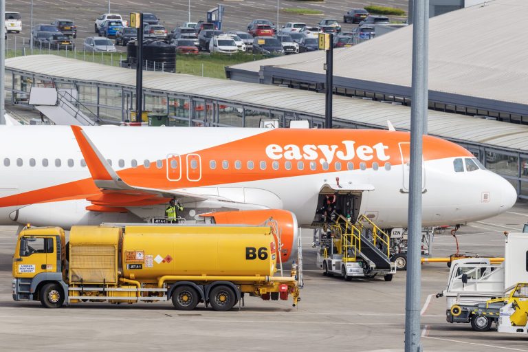 The jet-fuel surge is making global flight connections disappear | Fortune