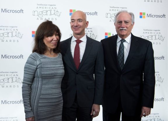 The Bezos family donates $100 million to help achieve one of Mayor ...