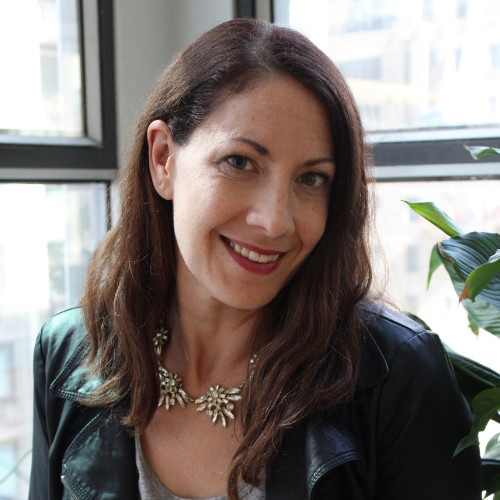 This CEO keeps going viral for thirst-trapping journalists with ...